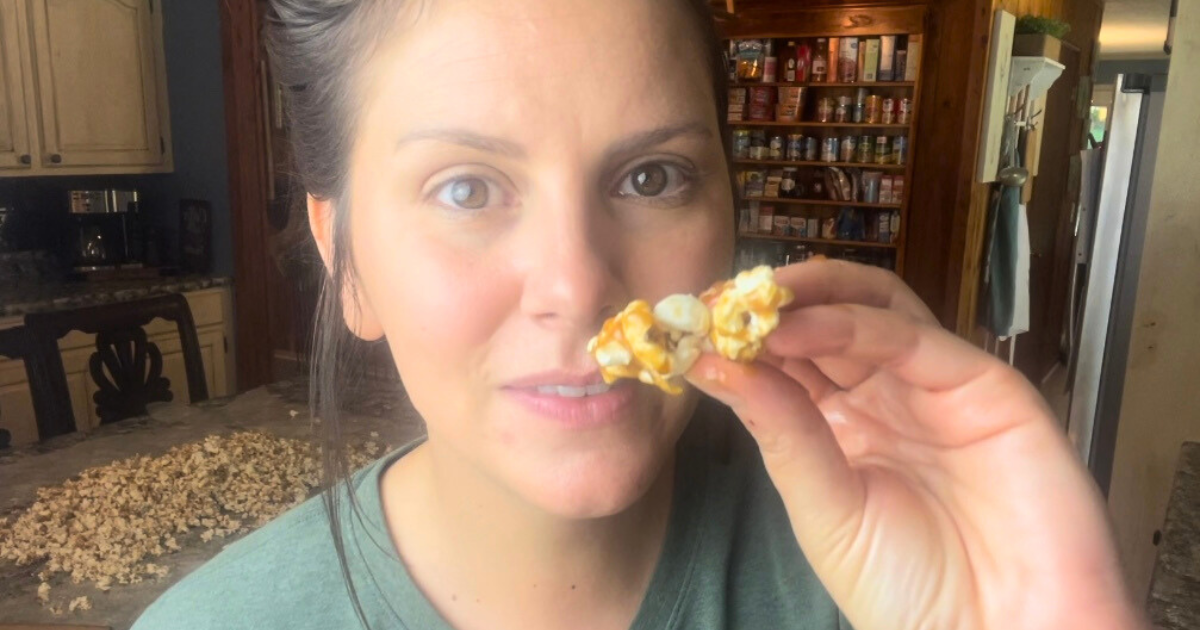 The Best Gourmet Caramel Popcorn - Jessie's