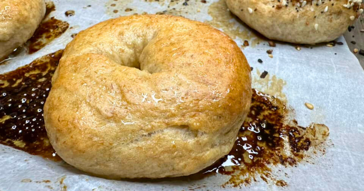 Best One-Hour Bread Recipe – Easy Mini Bagels - Jessie's