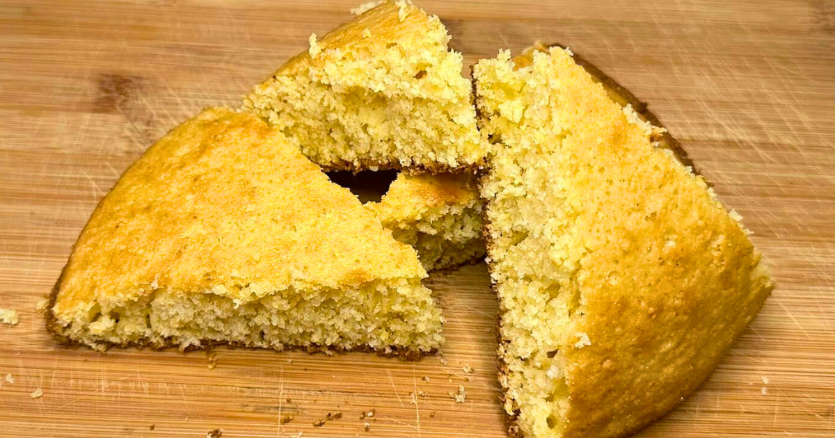 Better than Cracker Barrel Cornbread Recipe - Jessie's